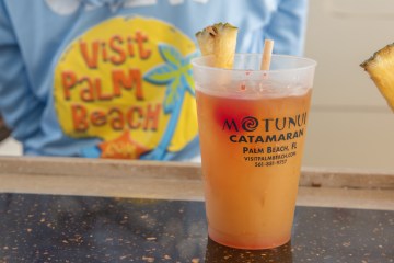 Motunui Sunset Sail | Visit Palm Beach